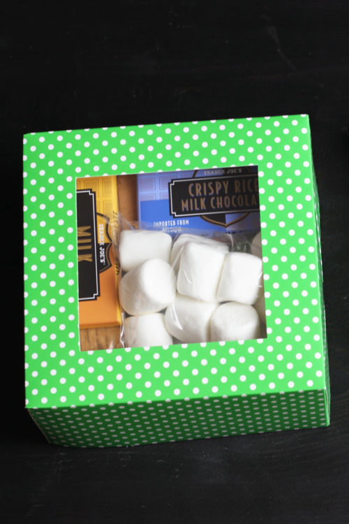Make a S'mores Kit | Give a S'mores Kit as a Fun Holiday Gift