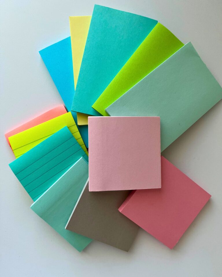 How to Use a Post-it Note To Do List System - Life as Mom